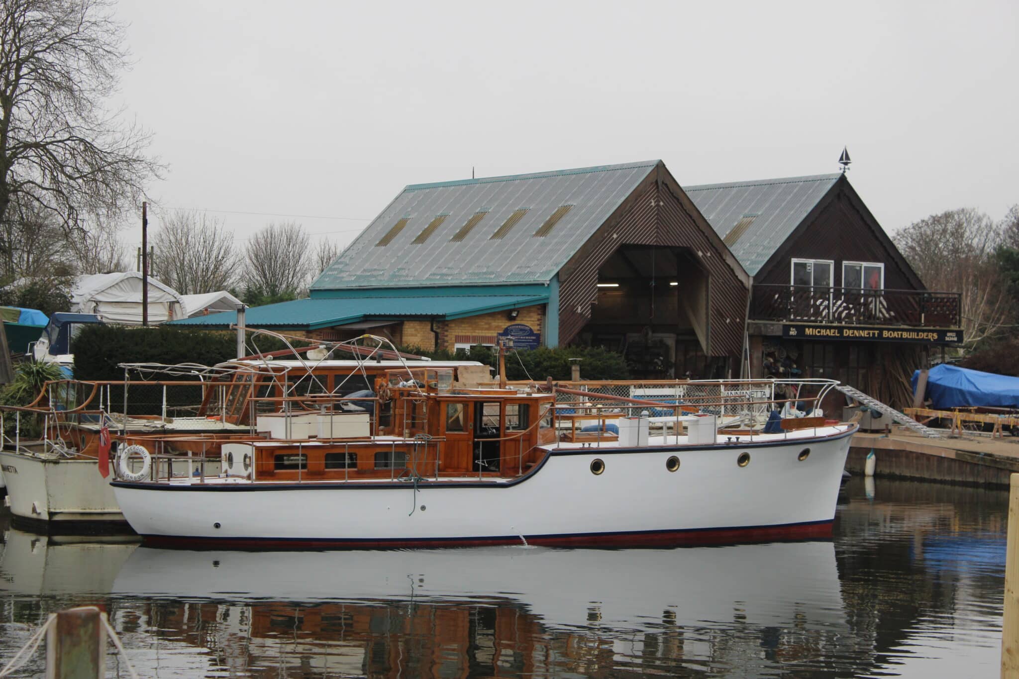 ABERDONIA - Henley Sales & Charter